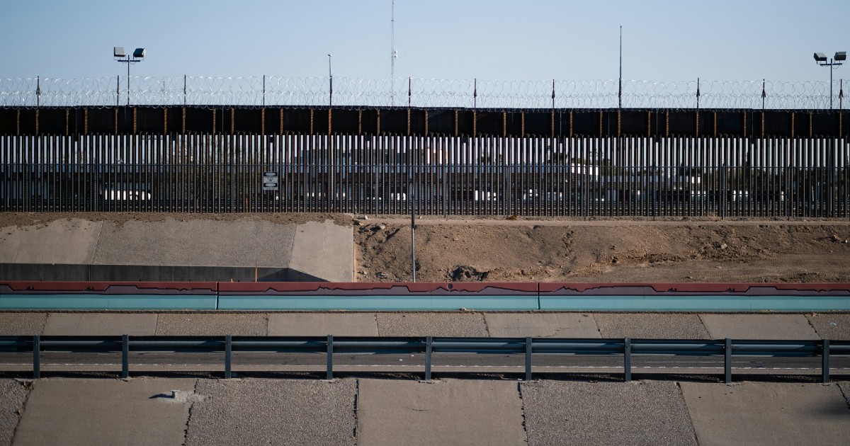 Video of migrants attempting to break through US-Mexico border is not ...