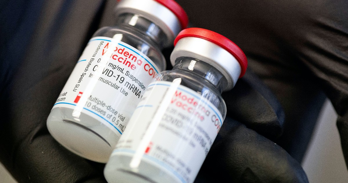 The Moderna vaccine contains SM-102 not chloroform – Full Fact