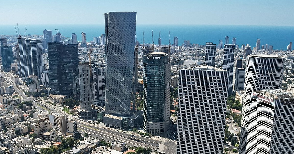 Pictures don’t show smoke above Tel Aviv buildings – Full Fact