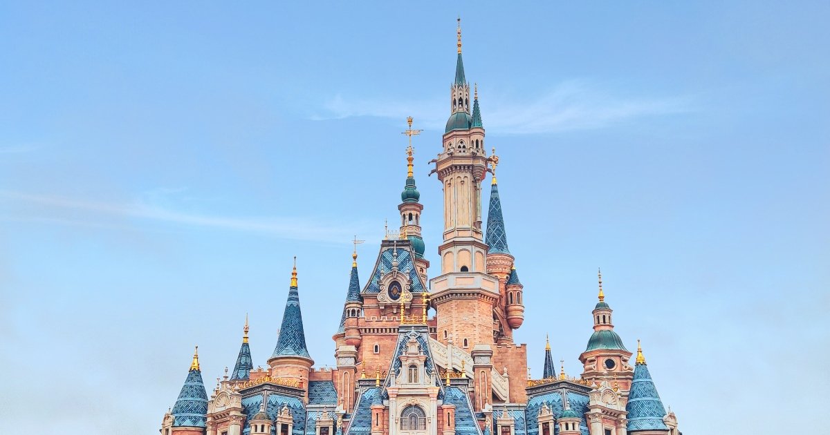 Disney Christmas show accused of pushing ‘satanic agenda’ – Full Fact