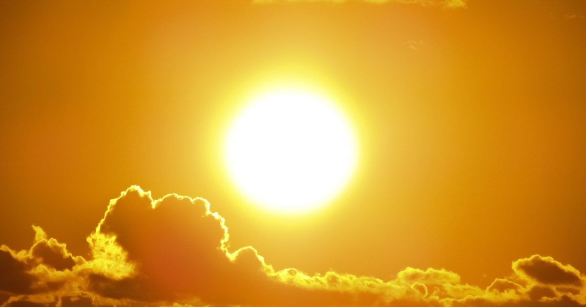 Staring at the sun is bad for your eyes – Full Fact